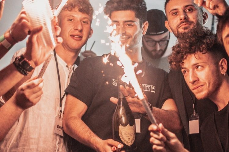 Pullerparty Checkliste – Ideen, Geschenke Und Traditionen - Lebens Karneval