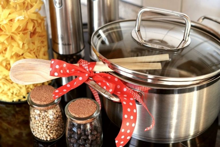 Partyspiele Für Erwachsene: 20 Lustige & Interessante Spiele Für Drinnen Und Draußen - Lebens ...