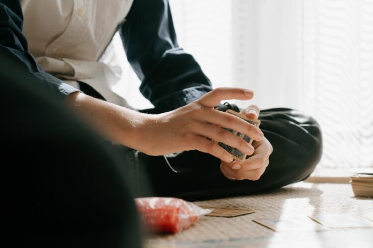 Elfer Raus: Regeln & Spielanleitungen - Lebens Karneval