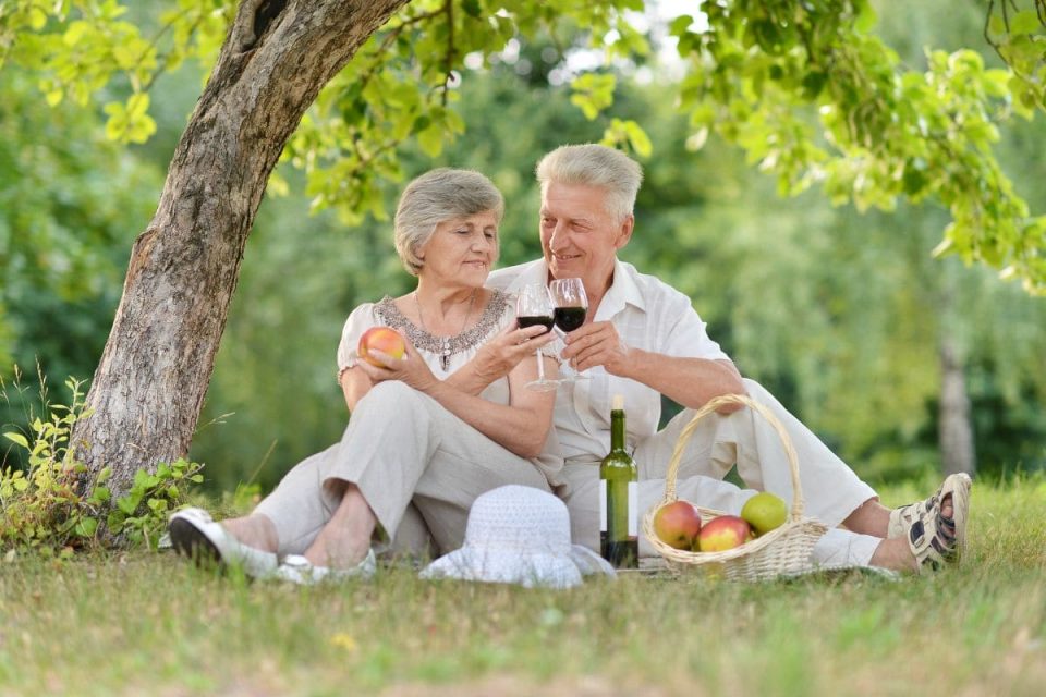 Geburtstagswünsche Ältere Dame: Die Schönsten Glückwünsche Für Frauen ...