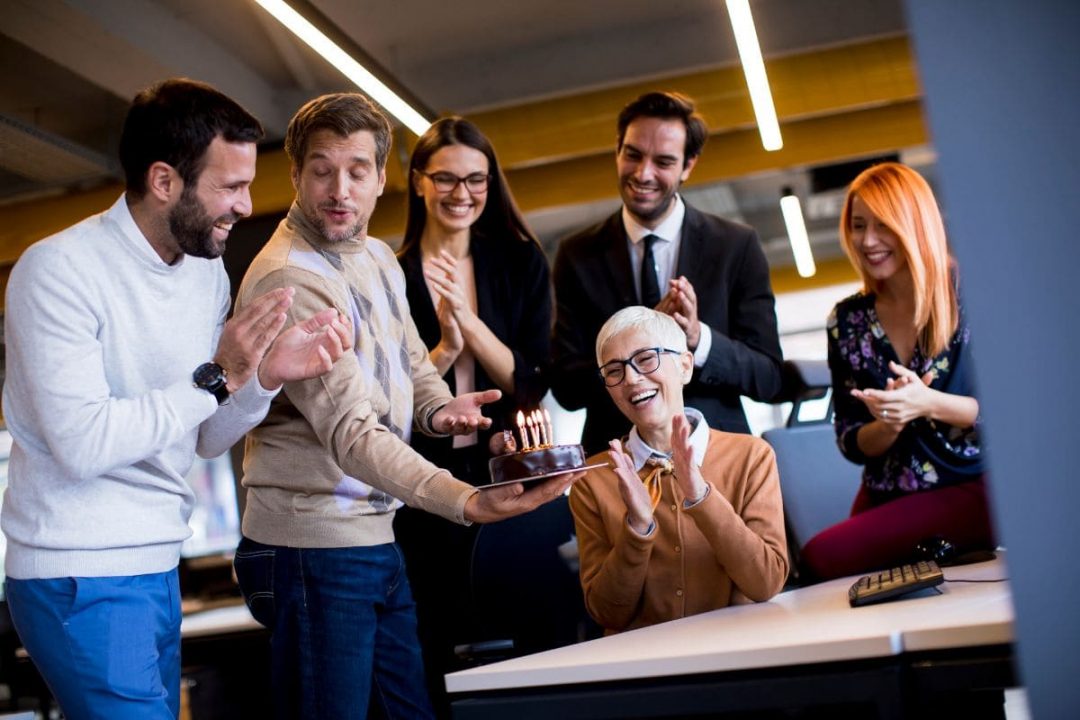 Geburtstagswünsche Ältere Dame: Die Schönsten Glückwünsche Für Frauen ...